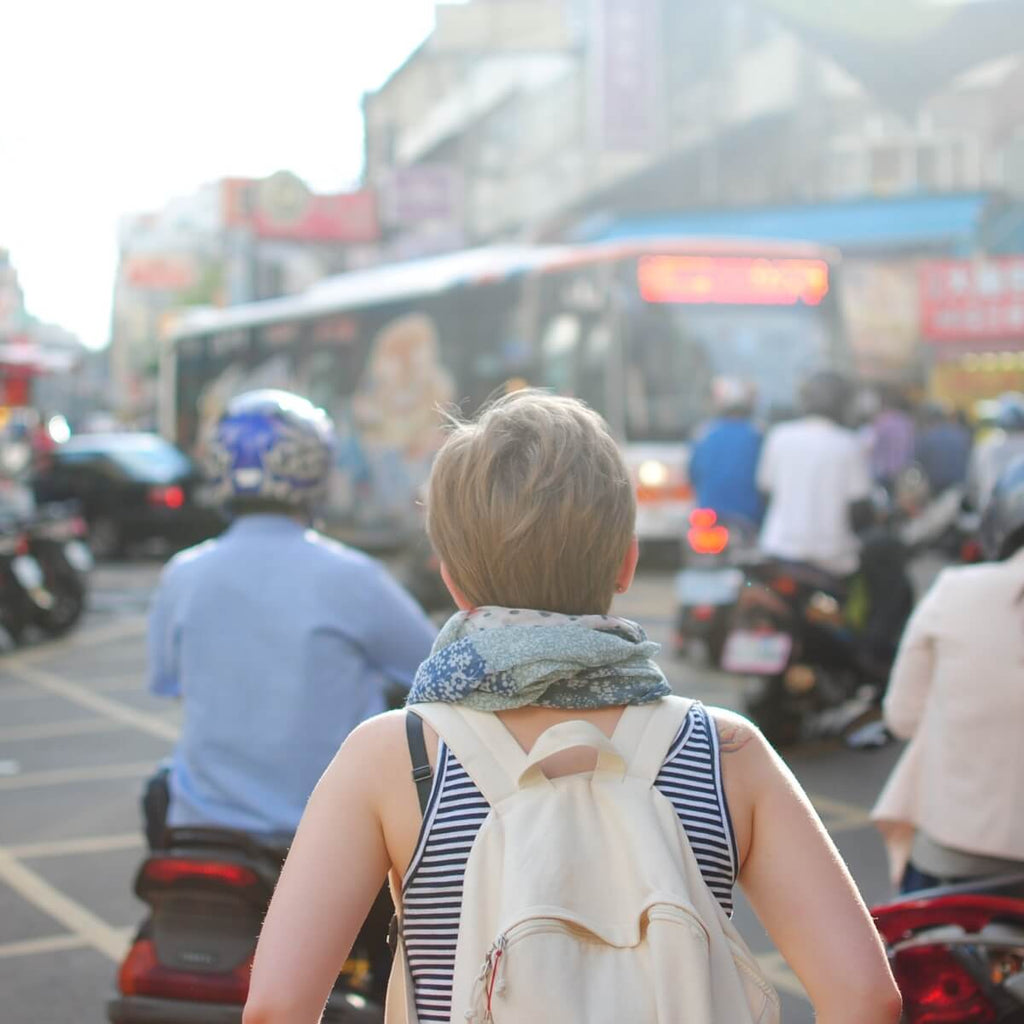 3 Step Guide to Pick a Study Abroad Program | Class Tracker